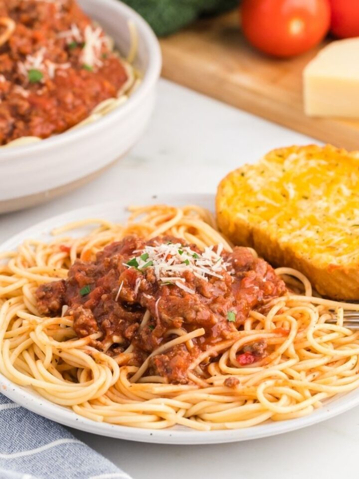 Easy Spaghetti Sauce Recipe - Together as Family