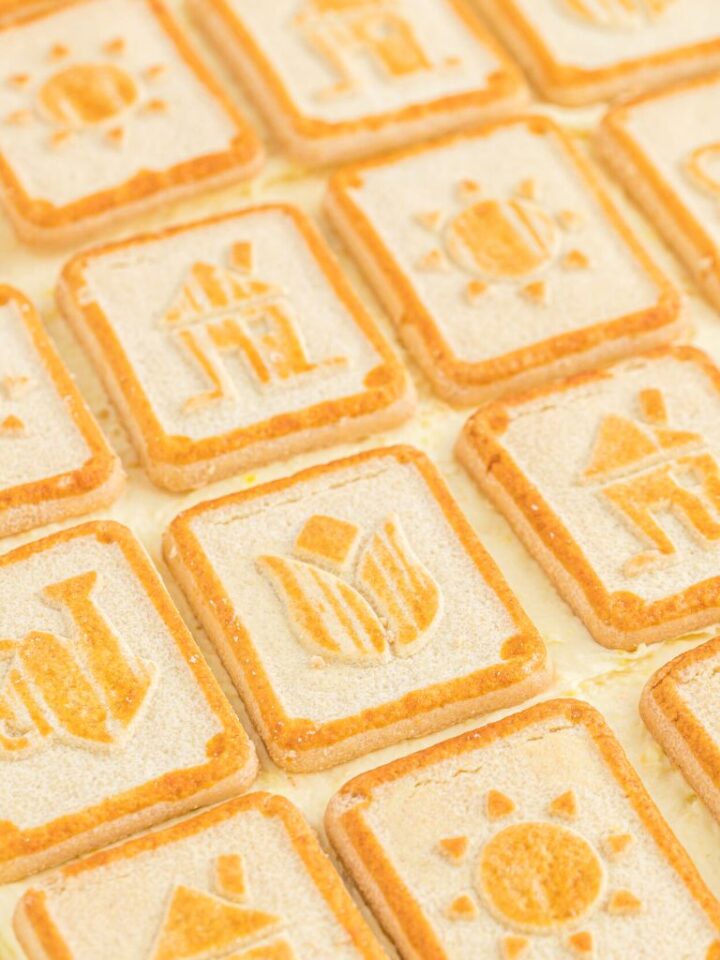 Chessmen Cookie Banana Pudding - Together as Family