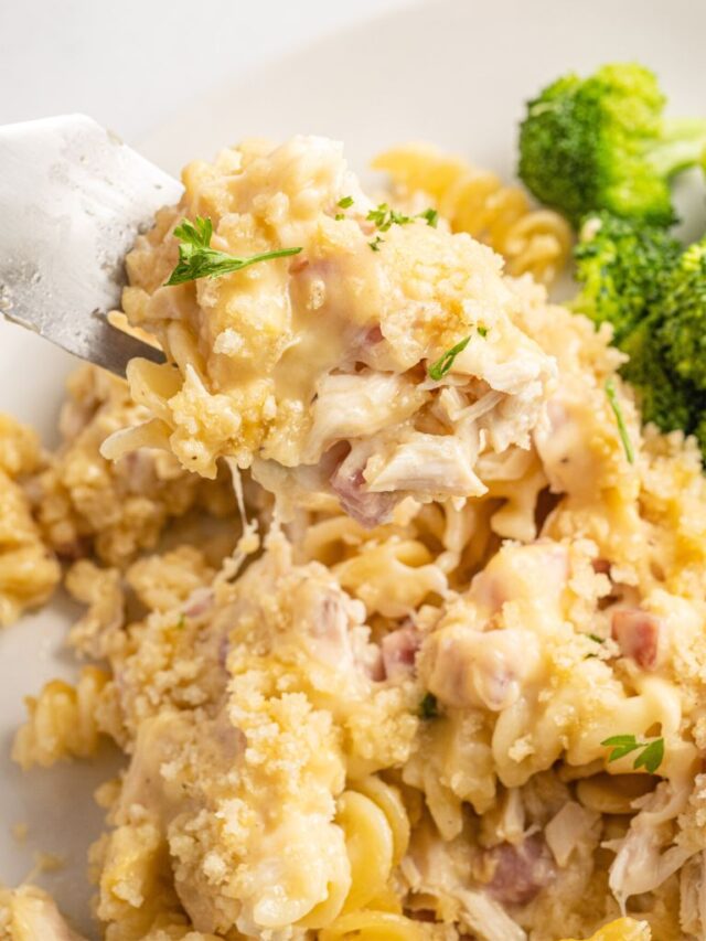 Chicken Cordon Bleu Pasta Casserole - Together as Family