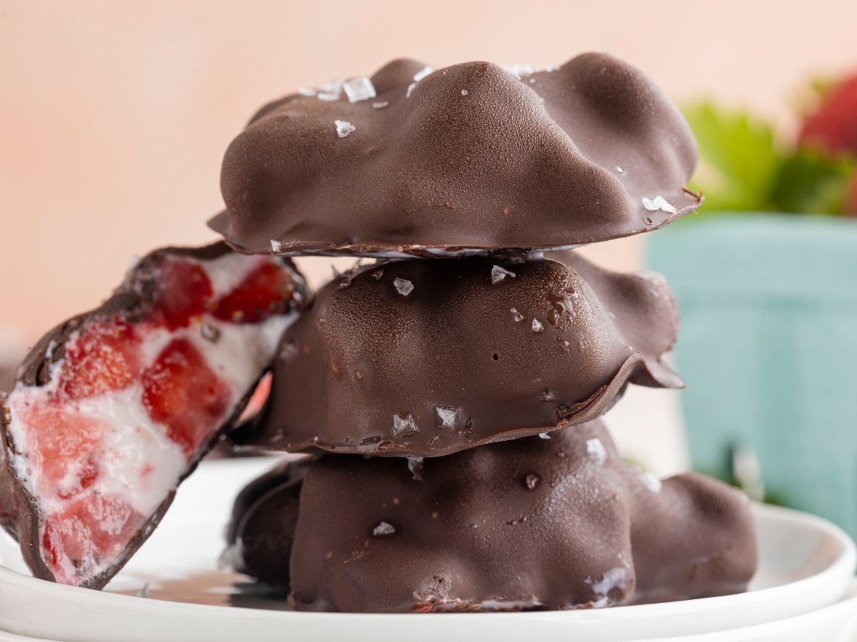 Chocolate-Covered Strawberry Clusters (Viral TikTok Recipe) - Together ...