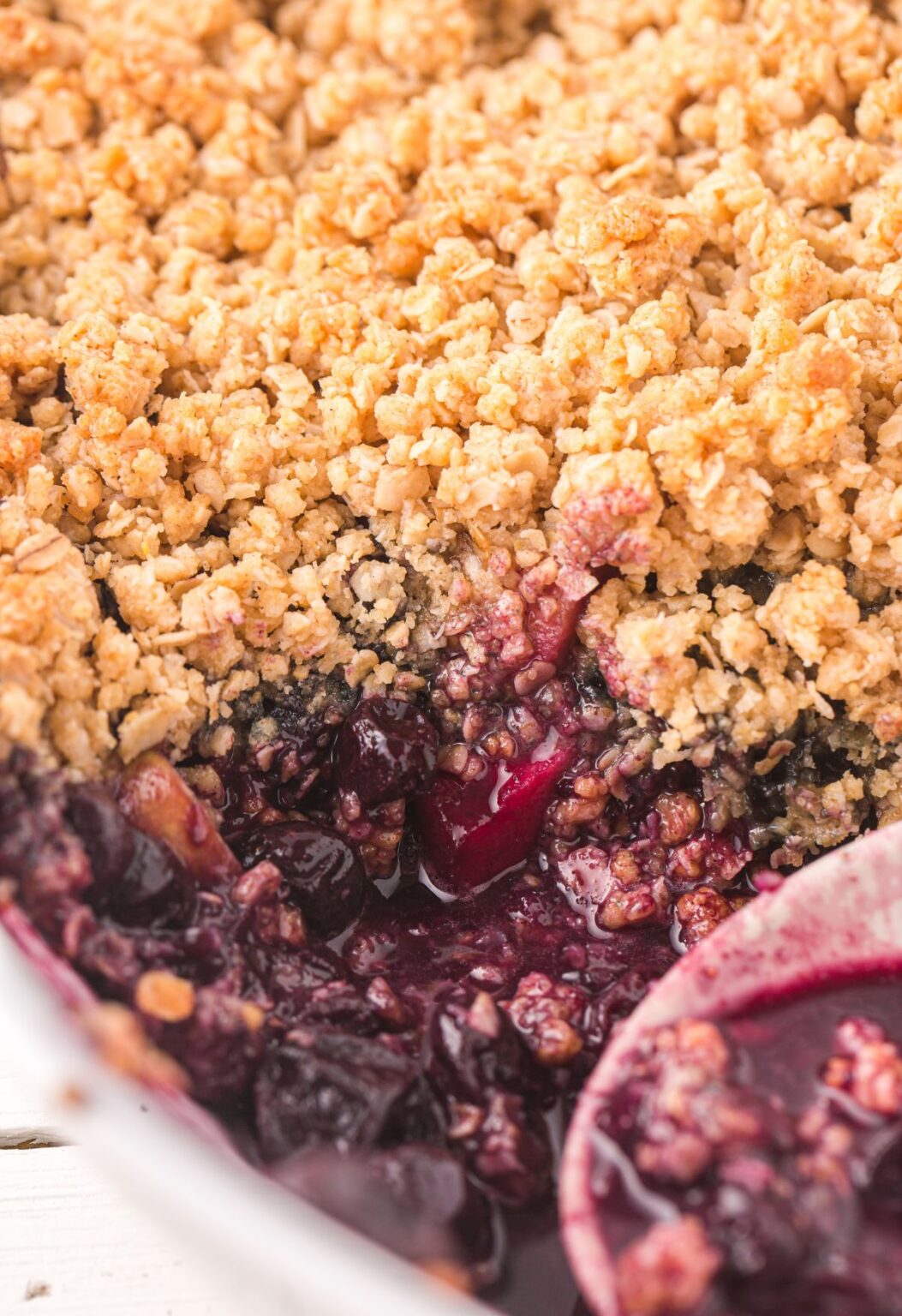 Easy Apple and Blueberry Crumble Recipe (With Oatmeal Cookie Crisp ...