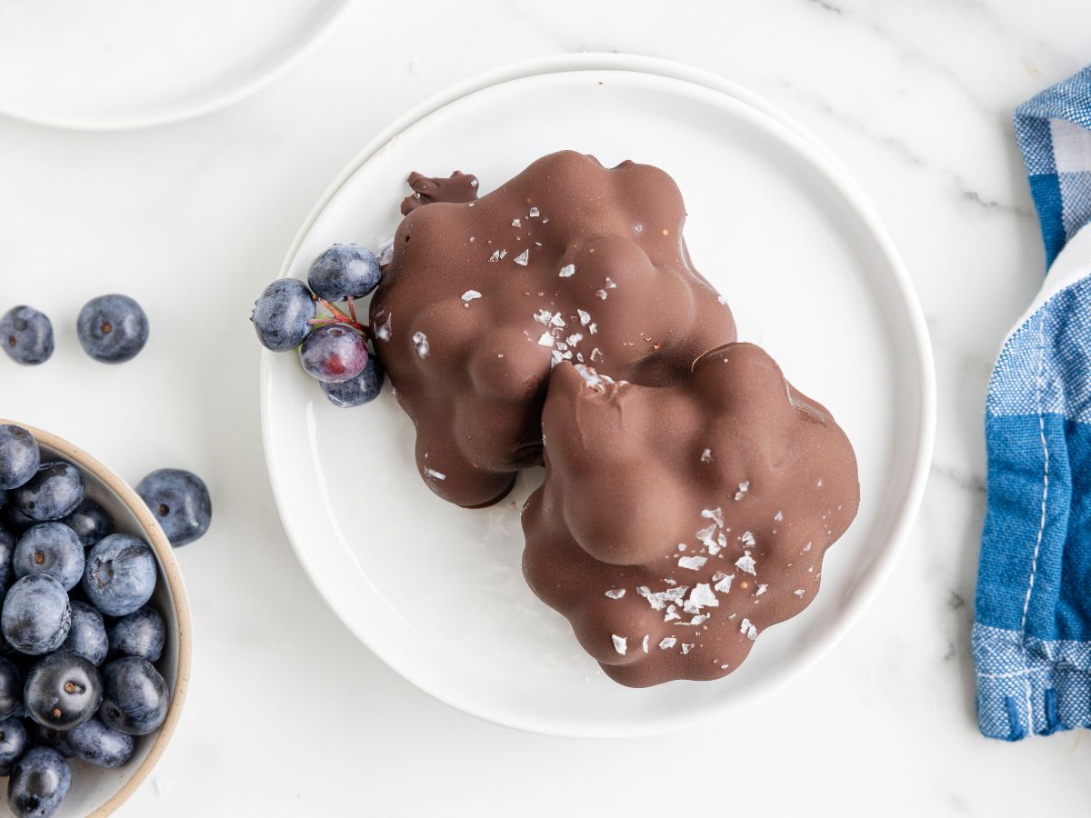 Chocolate Covered Blueberry Clusters (With Greek Yogurt) - Together as ...