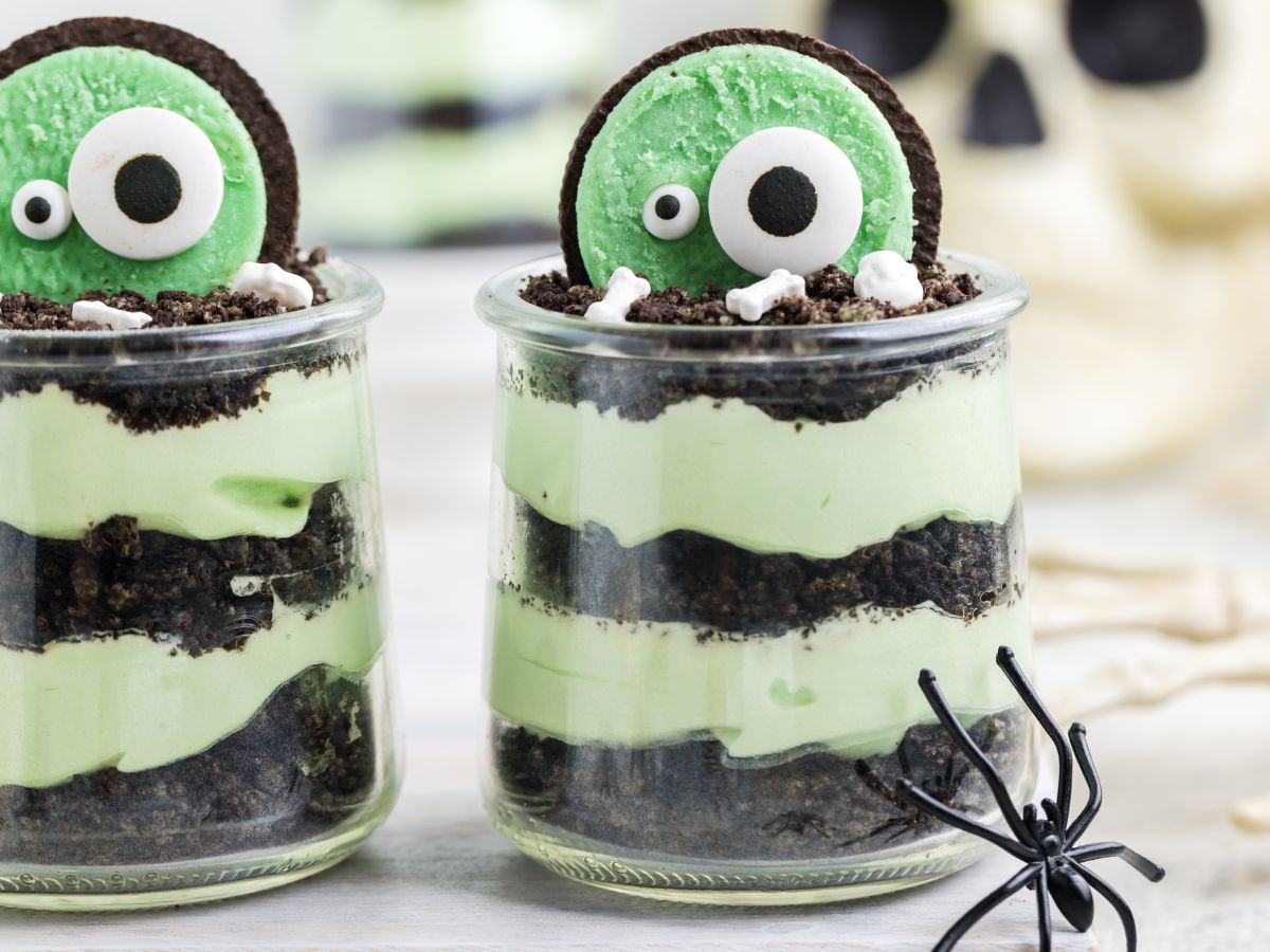 Zombie Dirt Pudding Cups - Together as Family