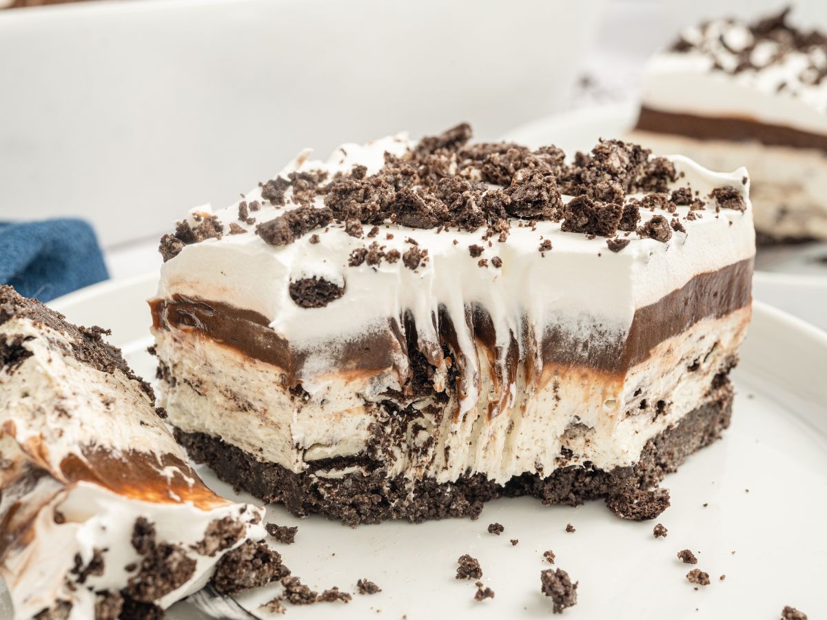 No-Bake Oreo Lush Dessert - Together as Family