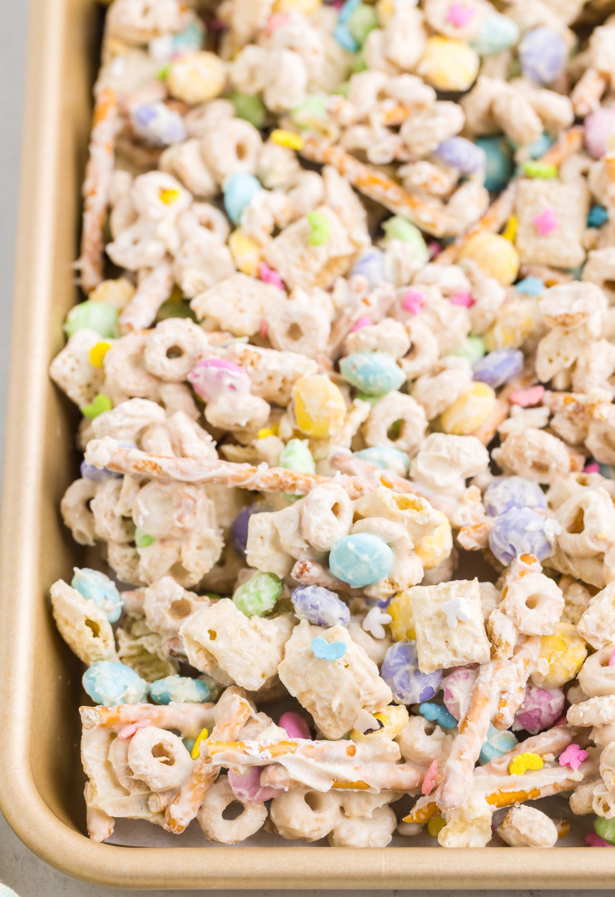 Easter Bunny Bait (Easter Snack Mix) - Together as Family