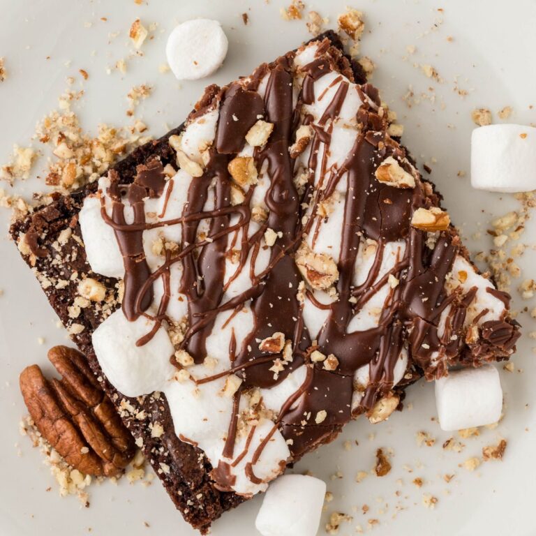 Easy Mississippi Mud Bars - Together as Family