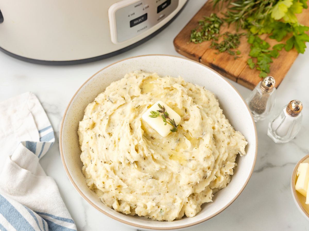 Crockpot Mashed Potatoes - Together as Family